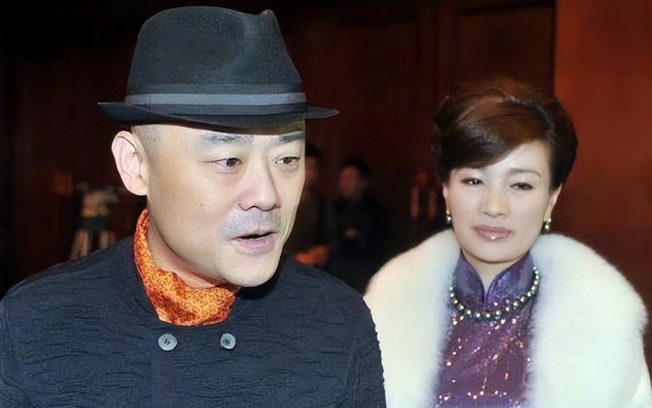 Hu Jie: From a career woman to returning to the family, what has she experienced? - iNEWS