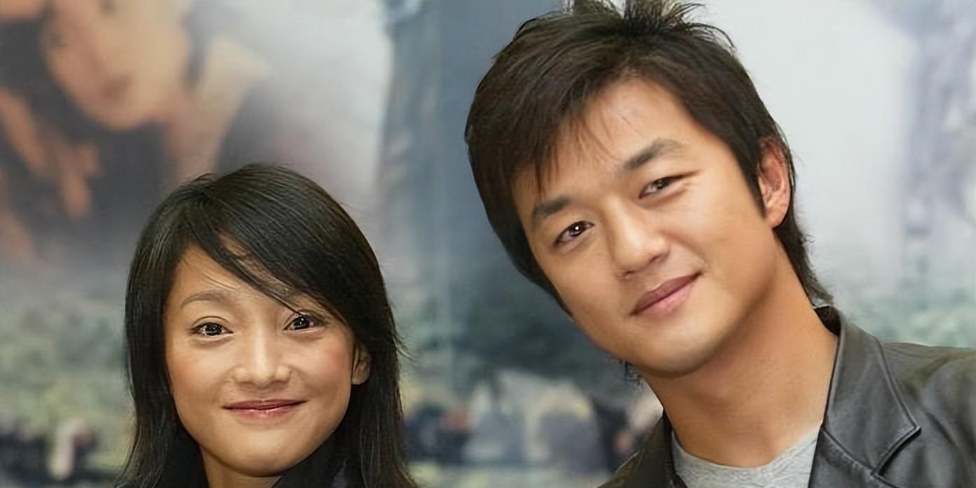 This time, 52-year-old Qu Ying appeared on the world news again - iNEWS