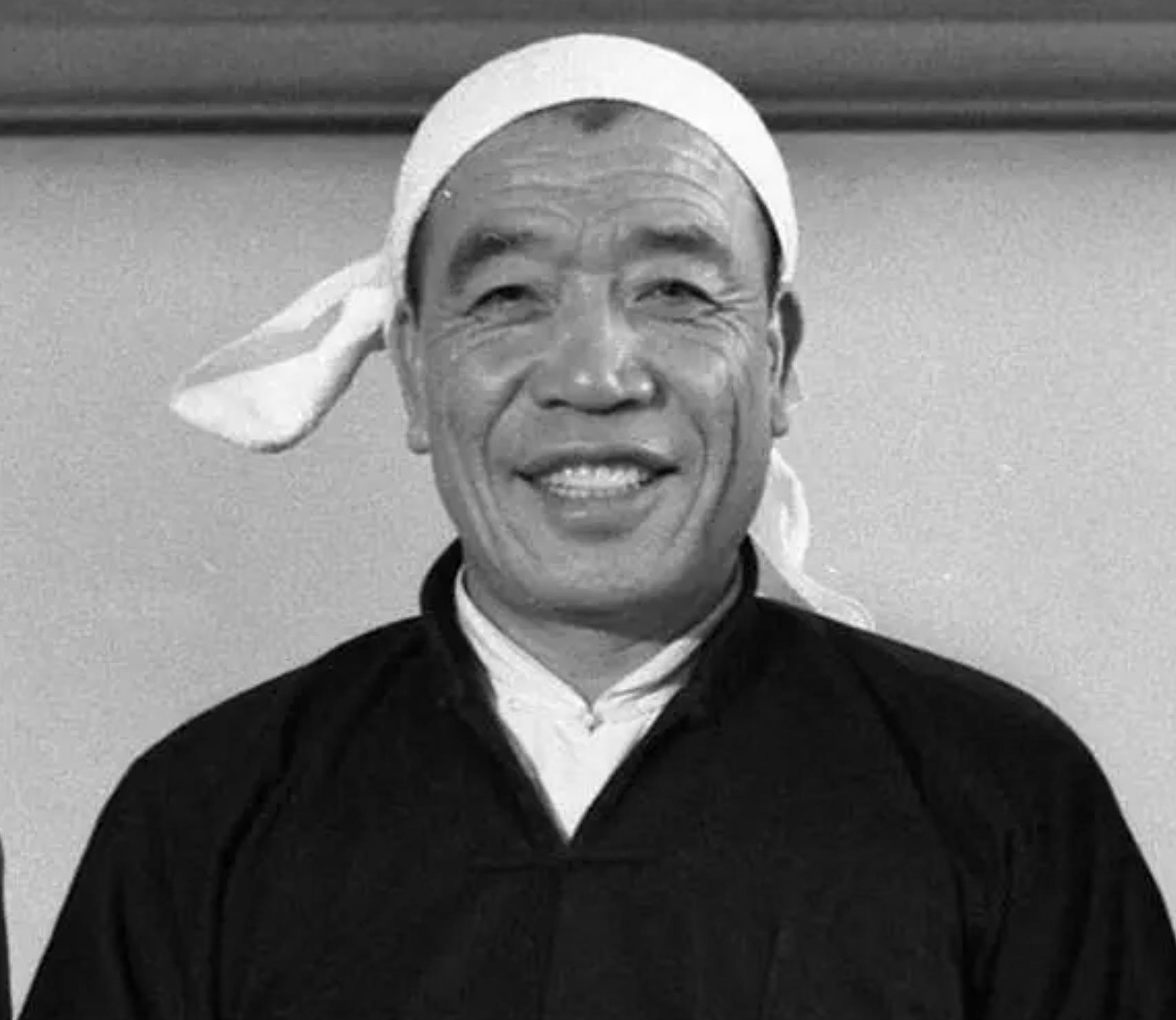 After Chen Yonggui died of illness, the specifications of the memorial ...