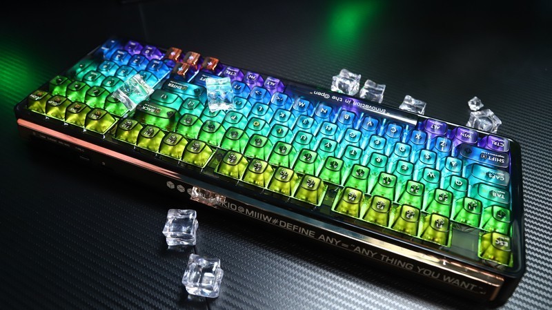 The jellyfish axis, the customized mechanical keyboard BlackIO 98 ...