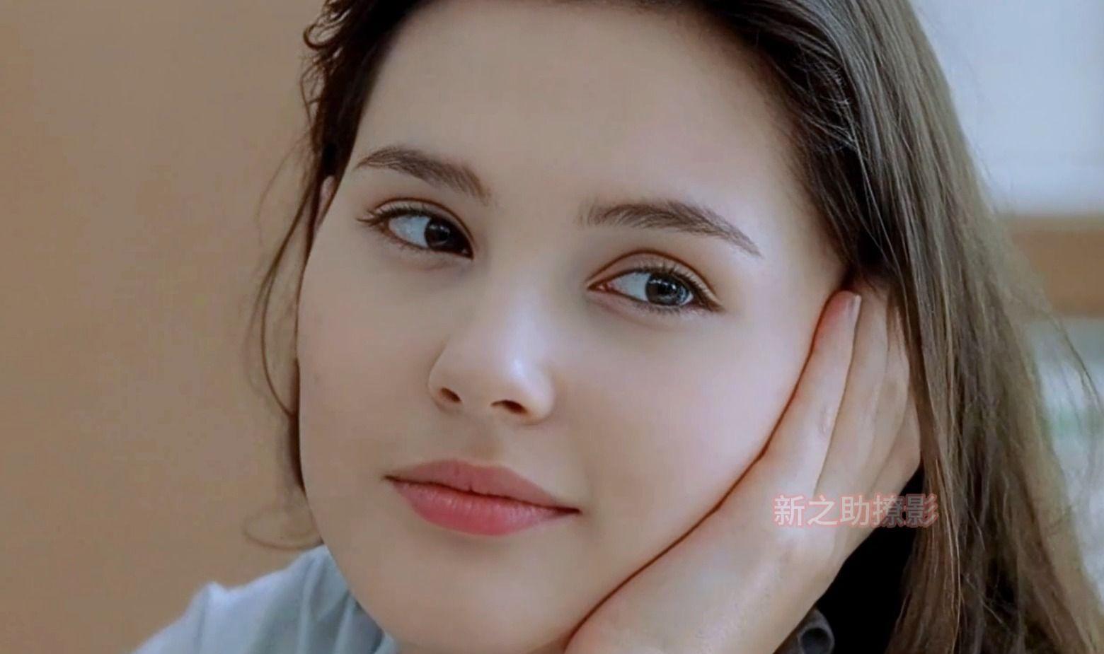 French goddess dedicated to art——Virginie Ladoyan - iNEWS