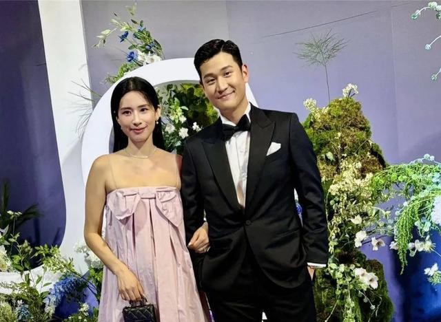 Jam Hsiao held a wedding, with Xiang Huaqiang, Xiang Tai, Jia Jingwen ...