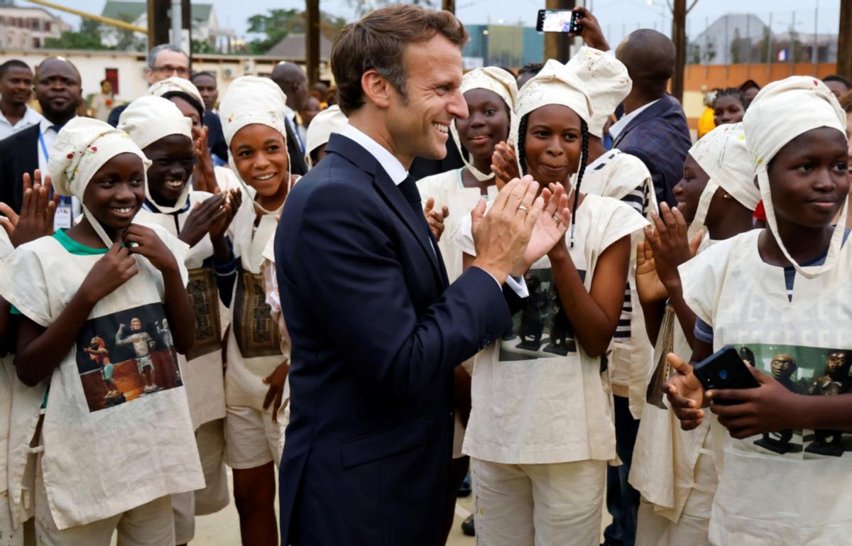 A coup d'etat in the poorest country in the world, the United States ...