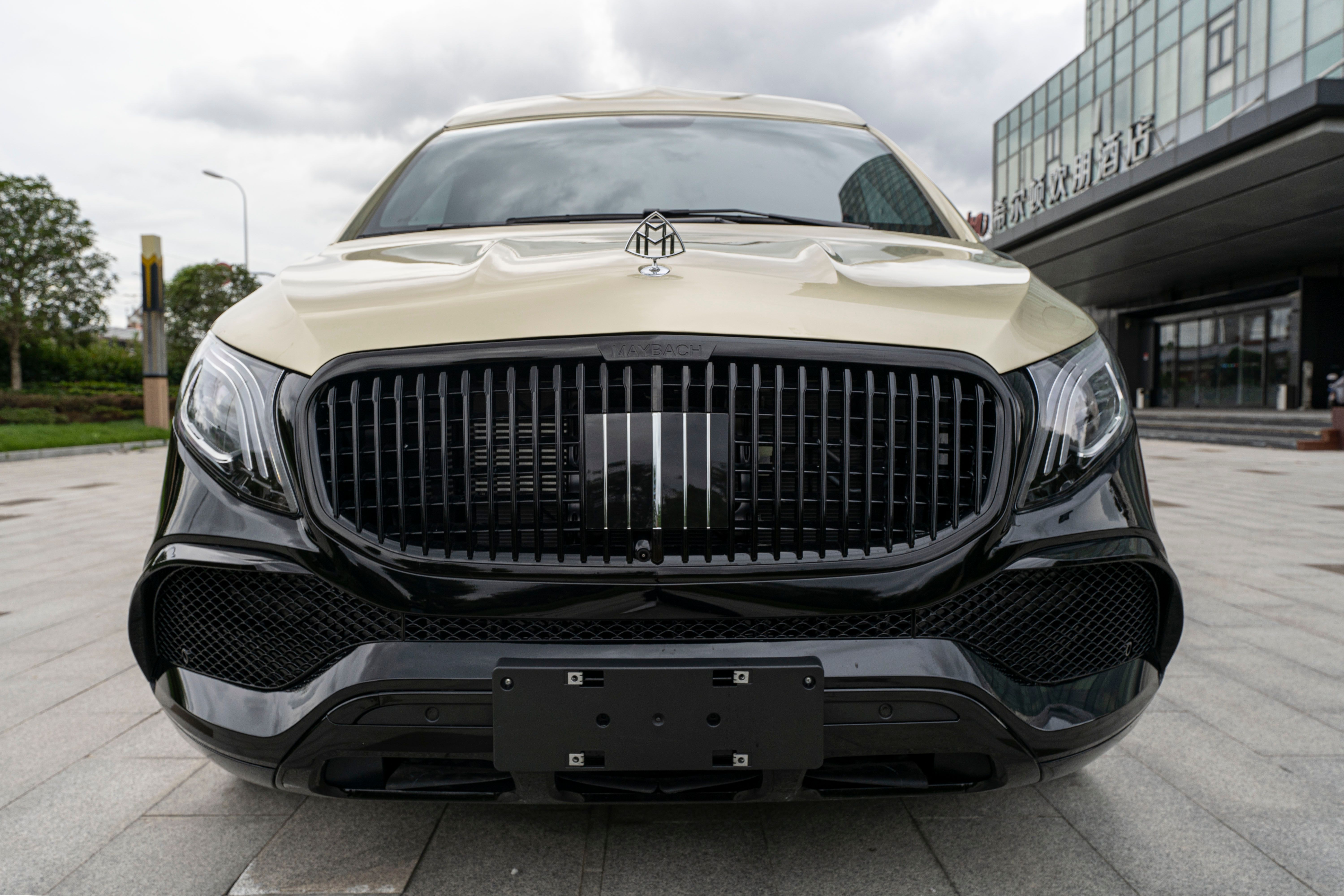 The best choice for bosses, Vito modified a million Maybach, landed ...