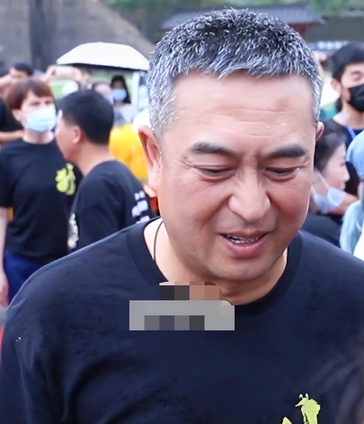 Zhang Jiayi: Disliked by his ex-wife for "eating soft rice", why is he ...