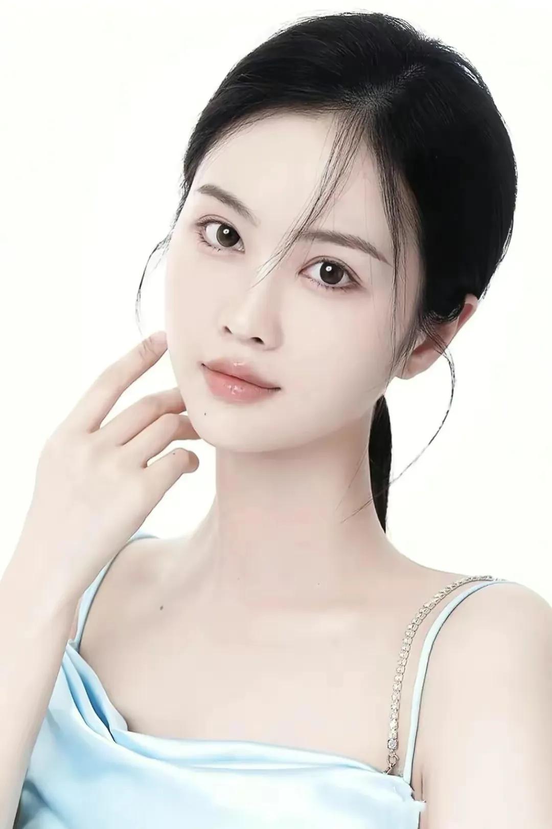 Bai Xueyang's Spring Biography of Liu Zihua - iNEWS