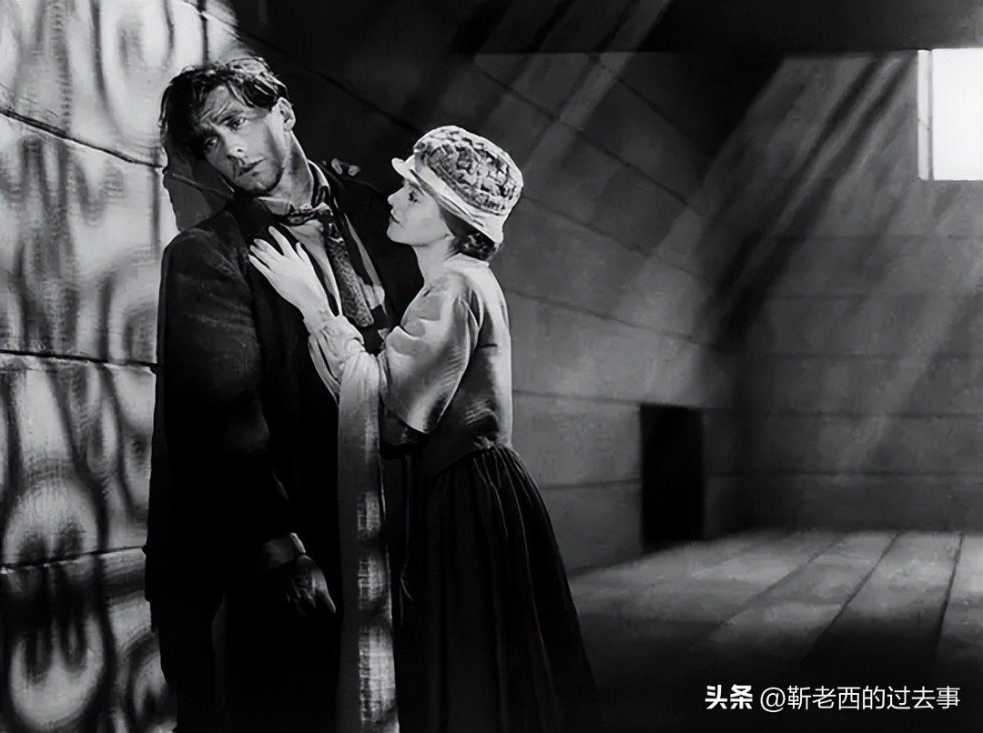 The Signs and Symbolism of the Environment in the Movie "Sunrise: A ...