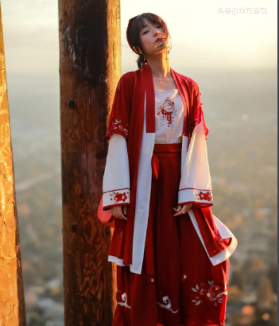 "Star Girl" Xu Jiao, wearing Hanfu to participate in the American ...