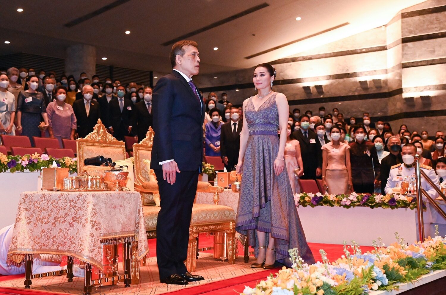 Suthida ambassador's big move!Stunned the audience in an off-the ...