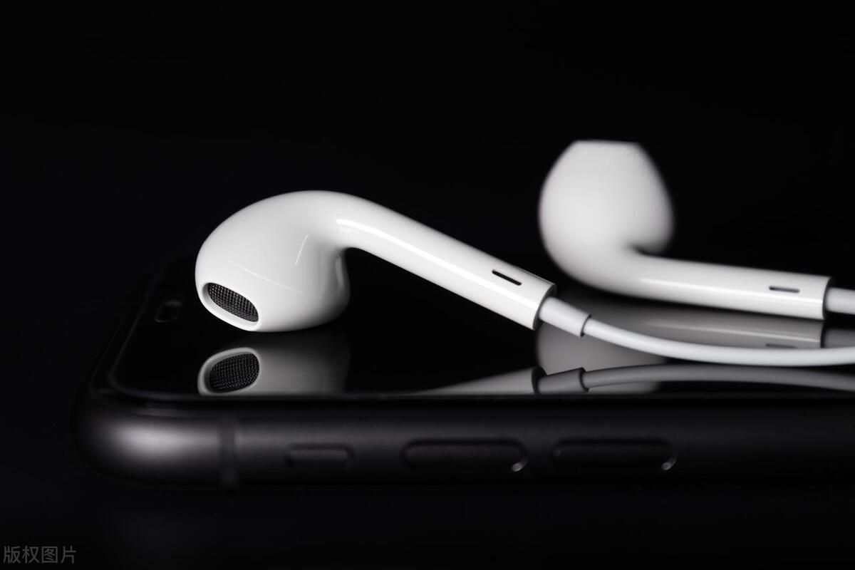 Apple users are actually at the bottom of this chain of contempt, and ...