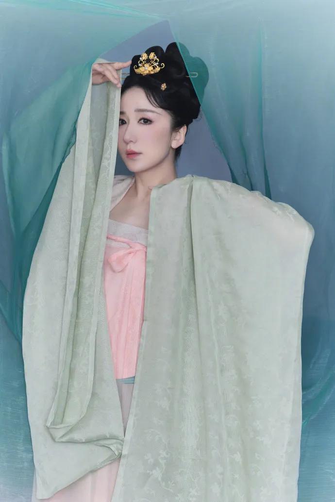 Lou Yixiao Yang Yuhuan's modeling - iMedia