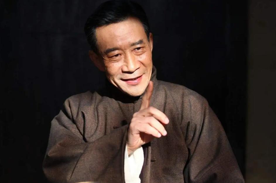 The 5 celebrities who have been praised as old drama stars are all in ...