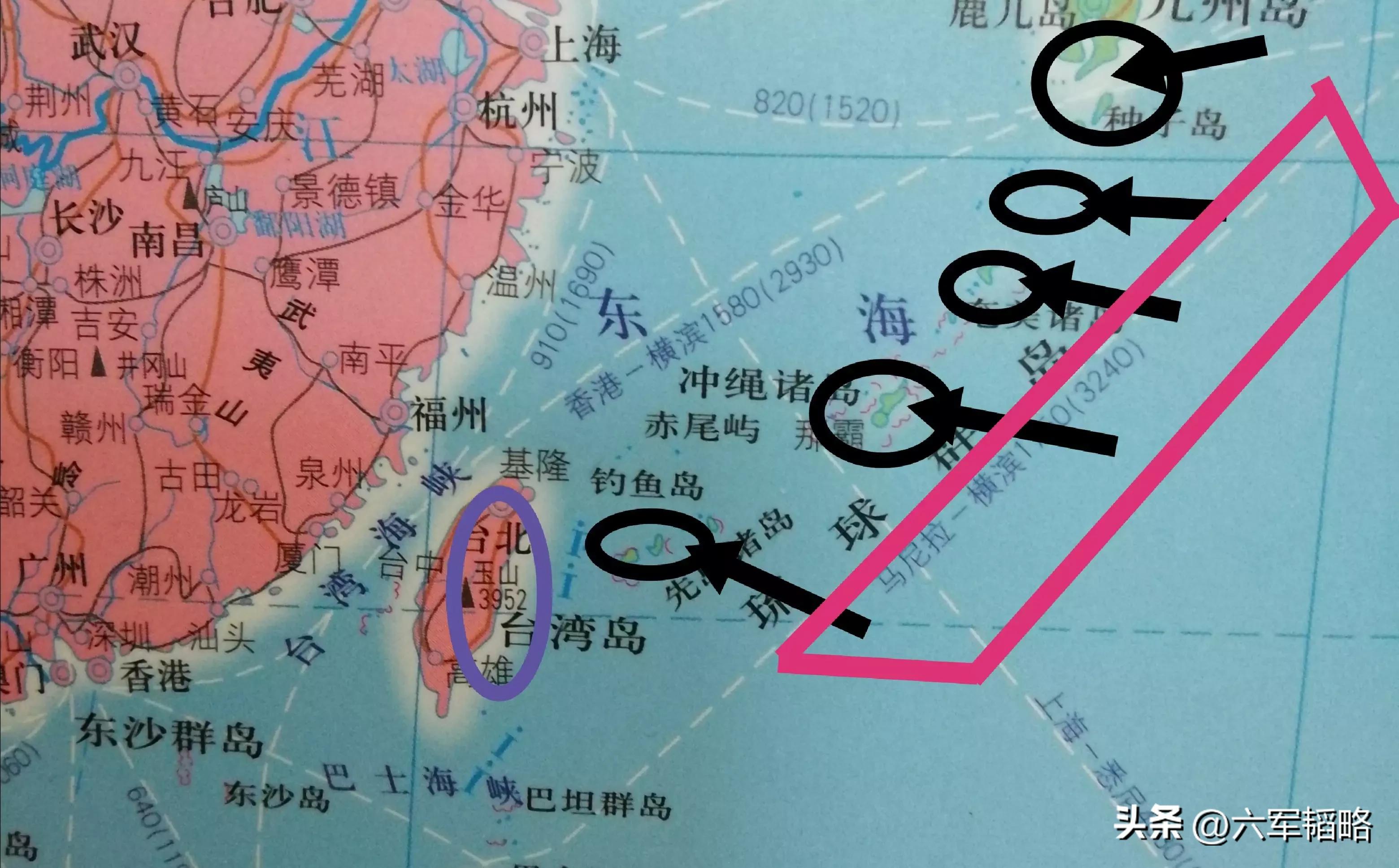 Focusing on the unification of a certain large island, the People's ...