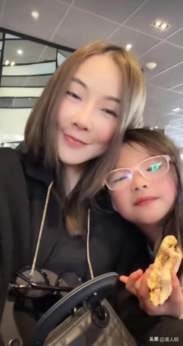 Master Han, you have changed, you married a foreign pulsatilla, gave up ...