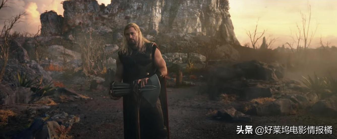 Absolutely, "Thor 4" changing the "Godslayer" Geer's shape is really ...