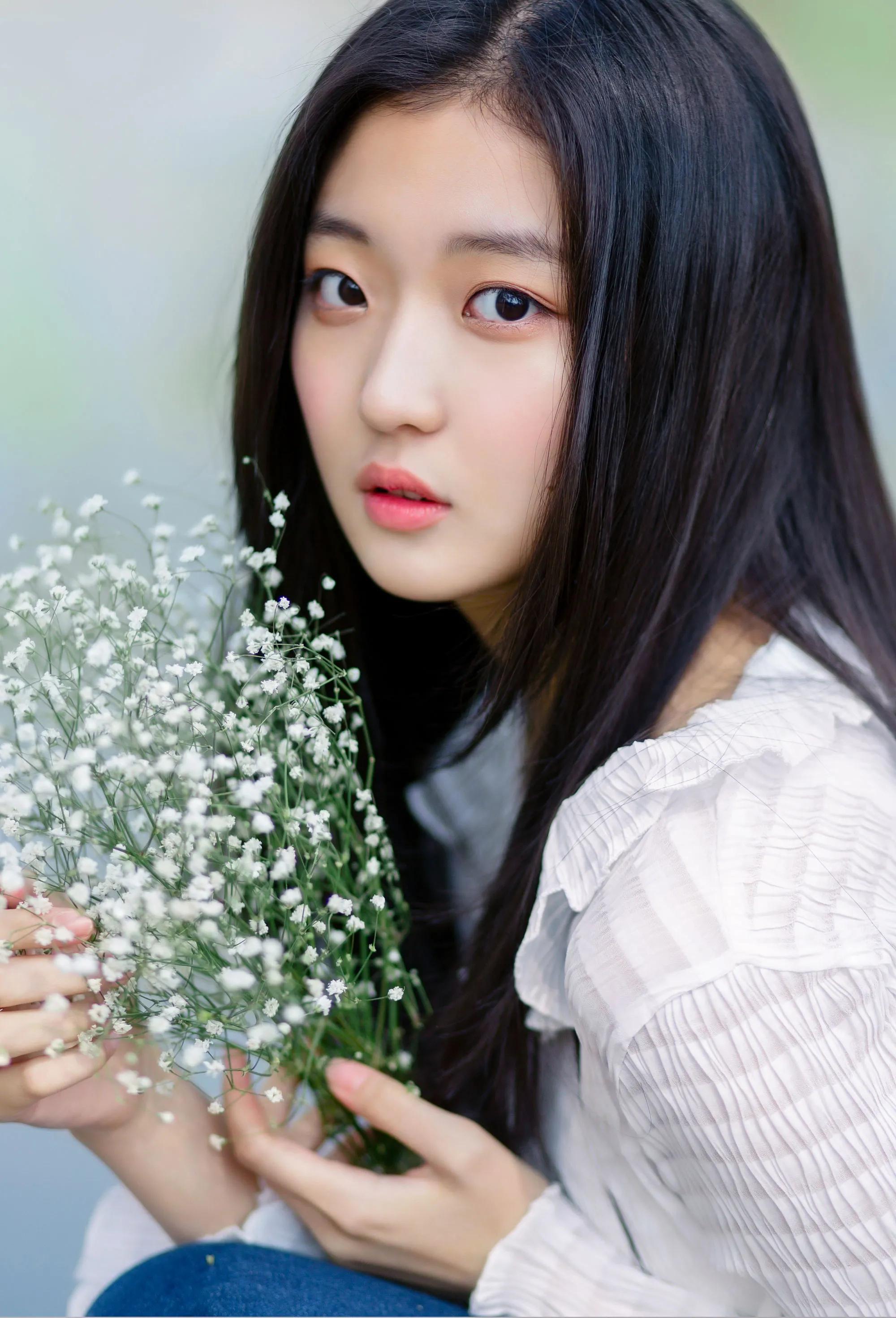 Mainland actress Sun Qian - iNEWS