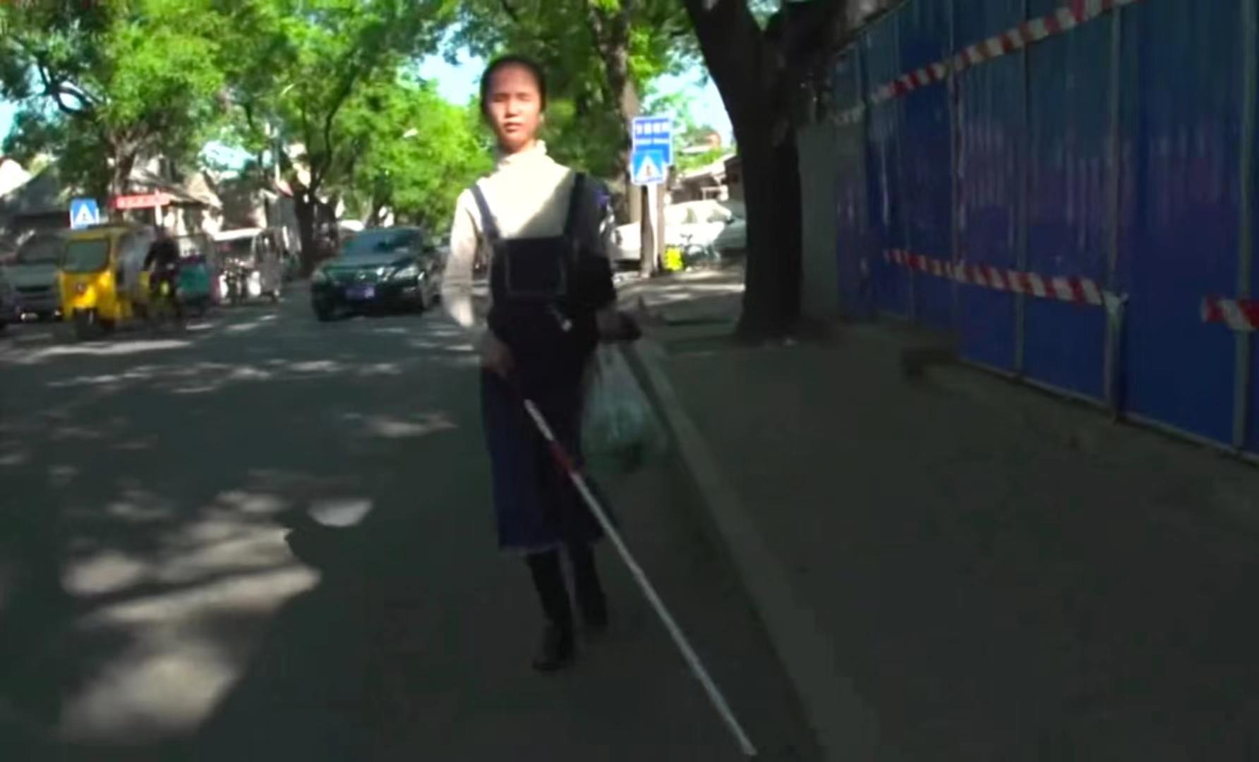 "Blind host" Dong Lina, blind at the age of one, learned massage, and ...