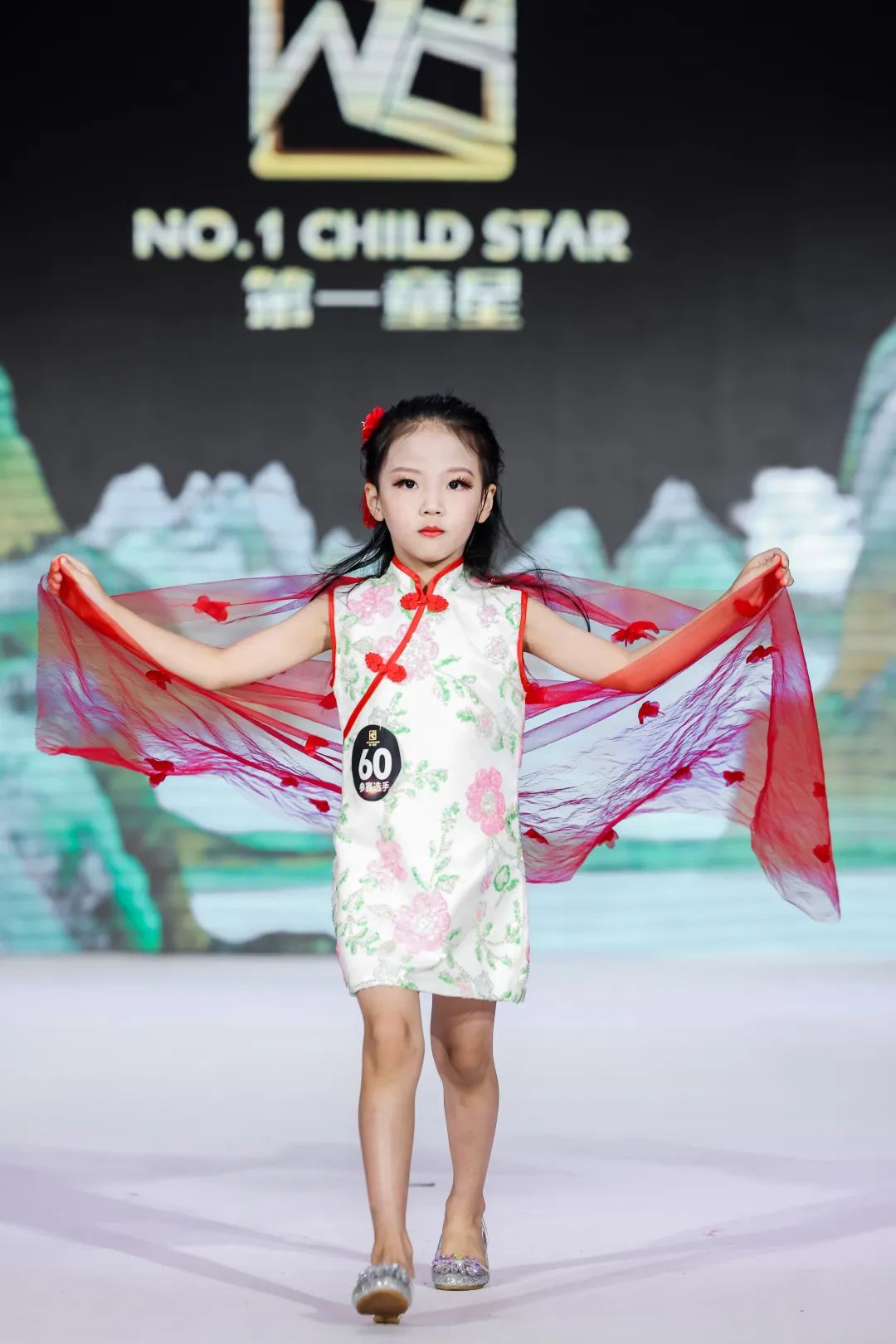 The most popular little supermodel - Liu Zimo "Get out of your ...