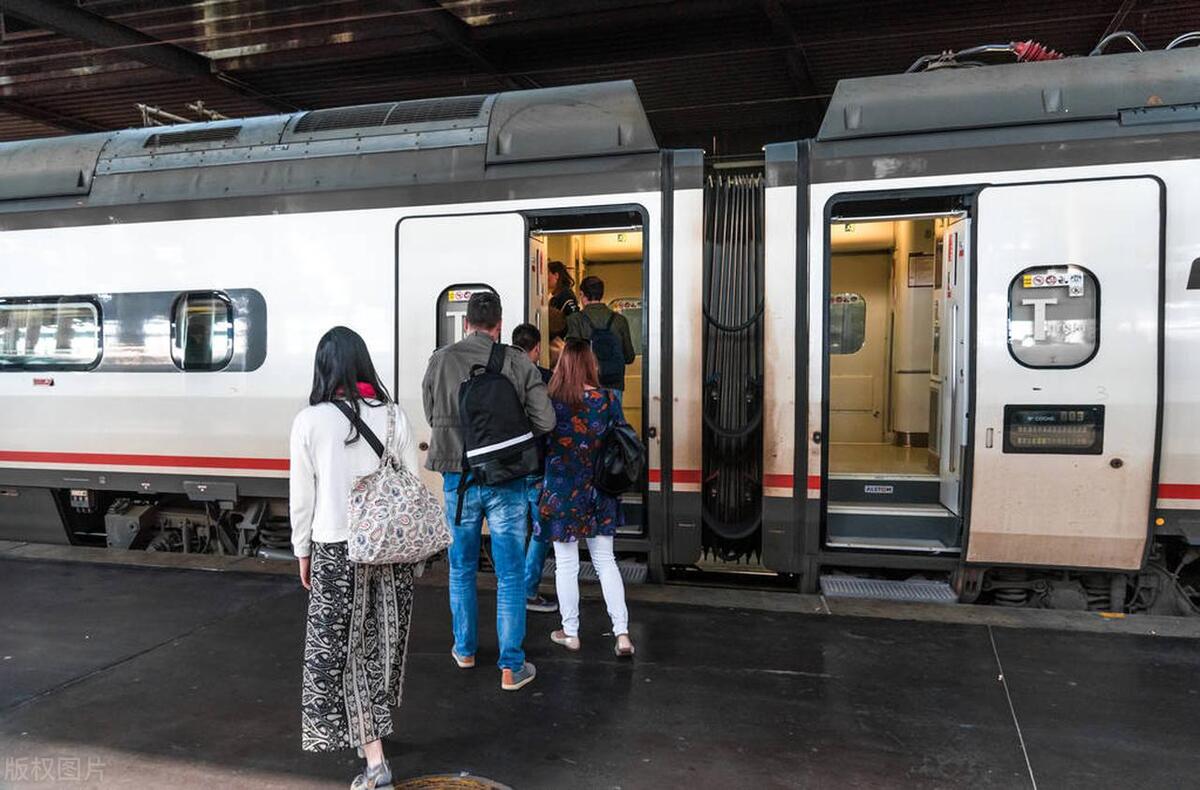 Why did the high-speed rail slap incident attract the attention of the ...