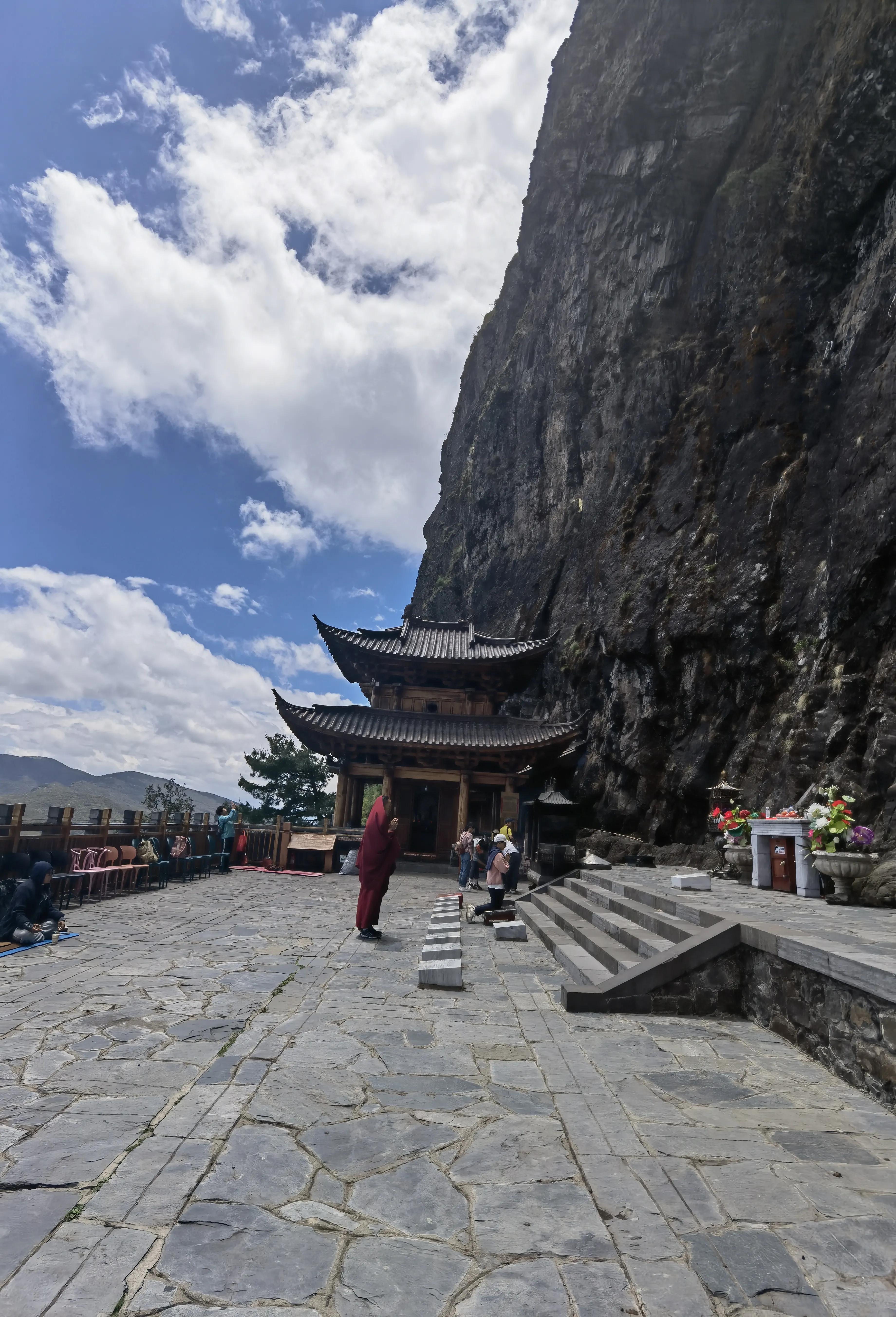 Travel Record of Jizu Mountain in Dali, Yunnan - iNEWS