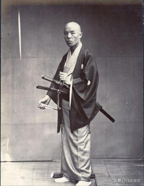 On the Differences Between European Knights and Japanese Samurai - iMedia