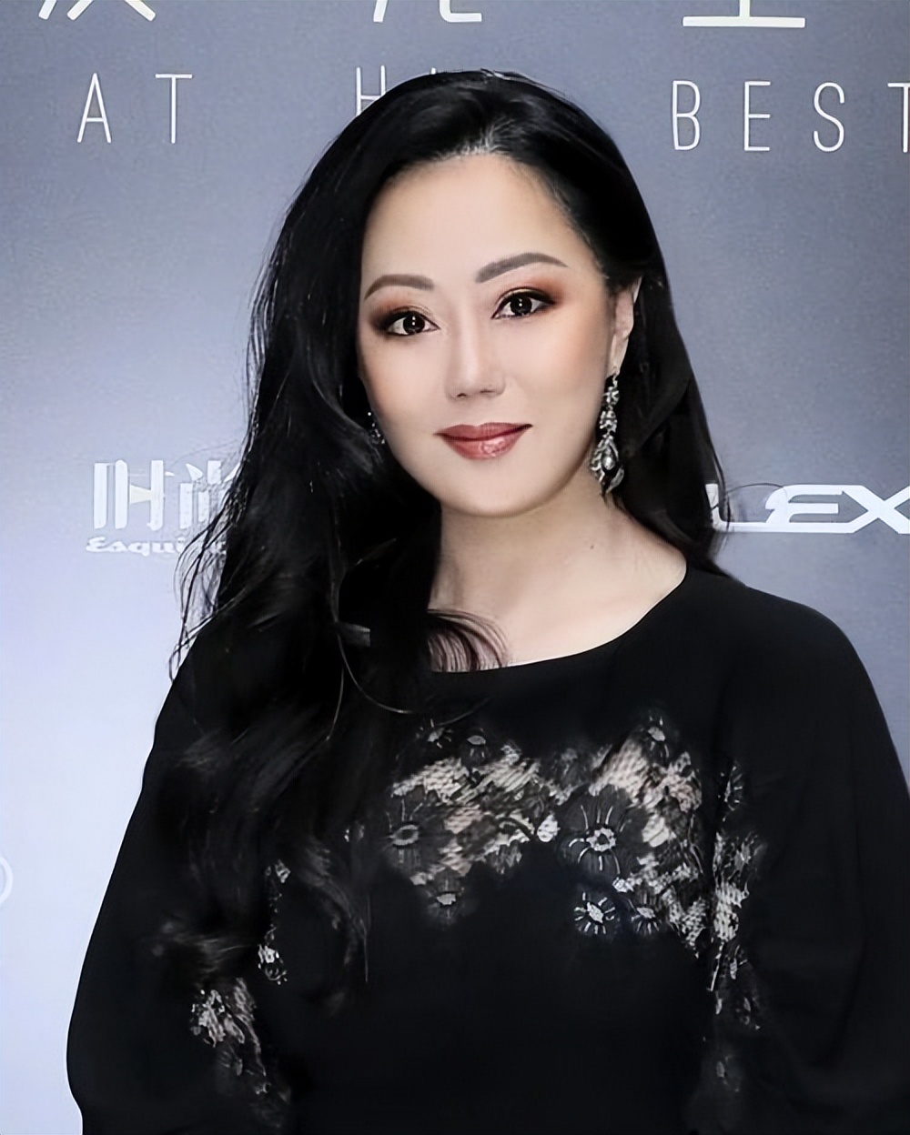 Fairy or Rose? "Hong Kong's No. 1 Demon Girl" Zhang Xiaohui starred in ...