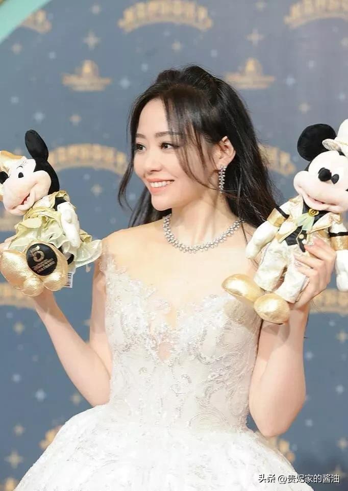 Jane Zhang (Jane Zhang) was born in Sichuan Province on October 11 ...