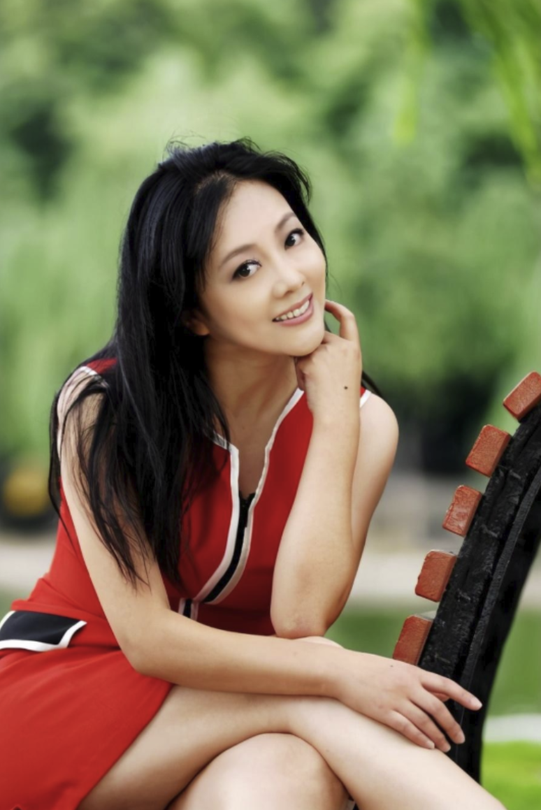 Liang Li: A marriage that went out of the house, her ex-husband passed away, and it is difficult ...