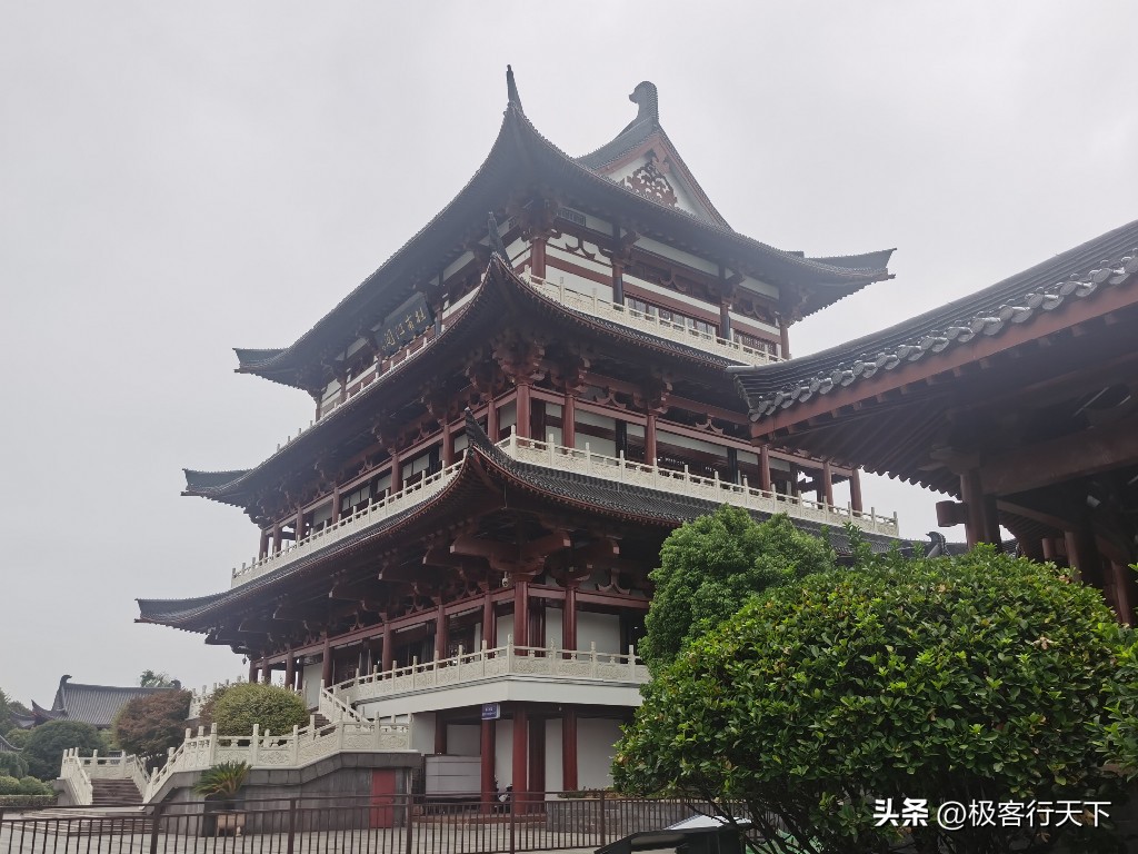 Changsha Du Fu Jiang Pavilion recalls the ancient times and sighs the ...