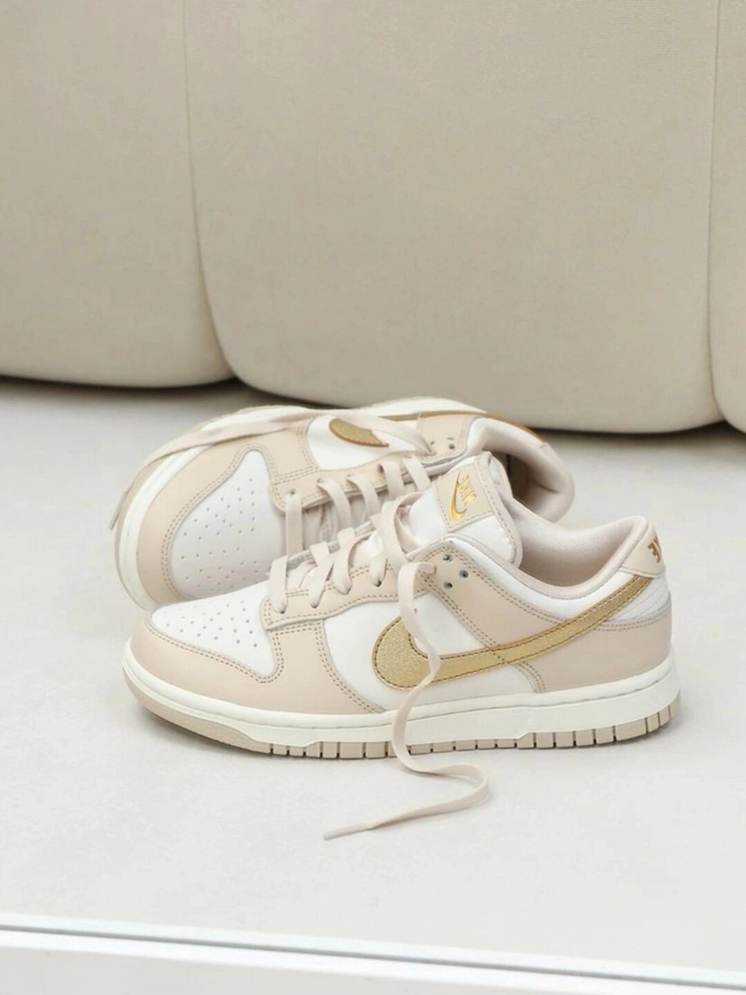 ?A must-have item for Miss Happiness, Milk Tea Golden Hook Dunk? - iNEWS