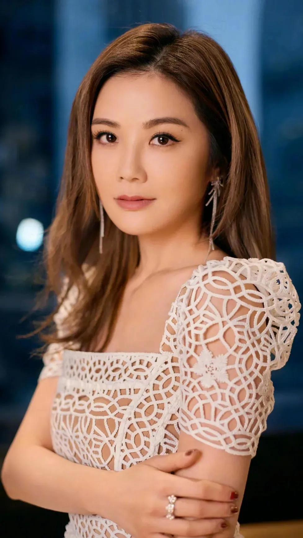 Charlene Choi's Exquisite Atlas is Beautiful and Confident - iNEWS