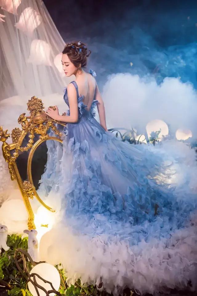 Hongyan Du Ruoxi - iNEWS