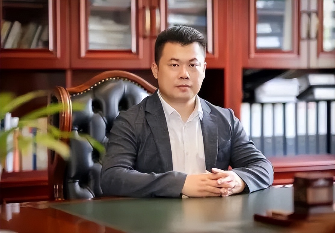 Qu Fanjun, the former vice president of Mengtian Home Furnishing, was ...