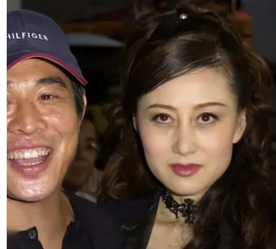A recent photo of Jet Li's wife was exposed, Li Zhi aged 61 like a ...