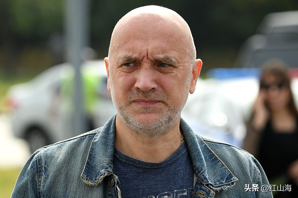 Dukina's funeral is of high standard, and Russian dignitaries are ...