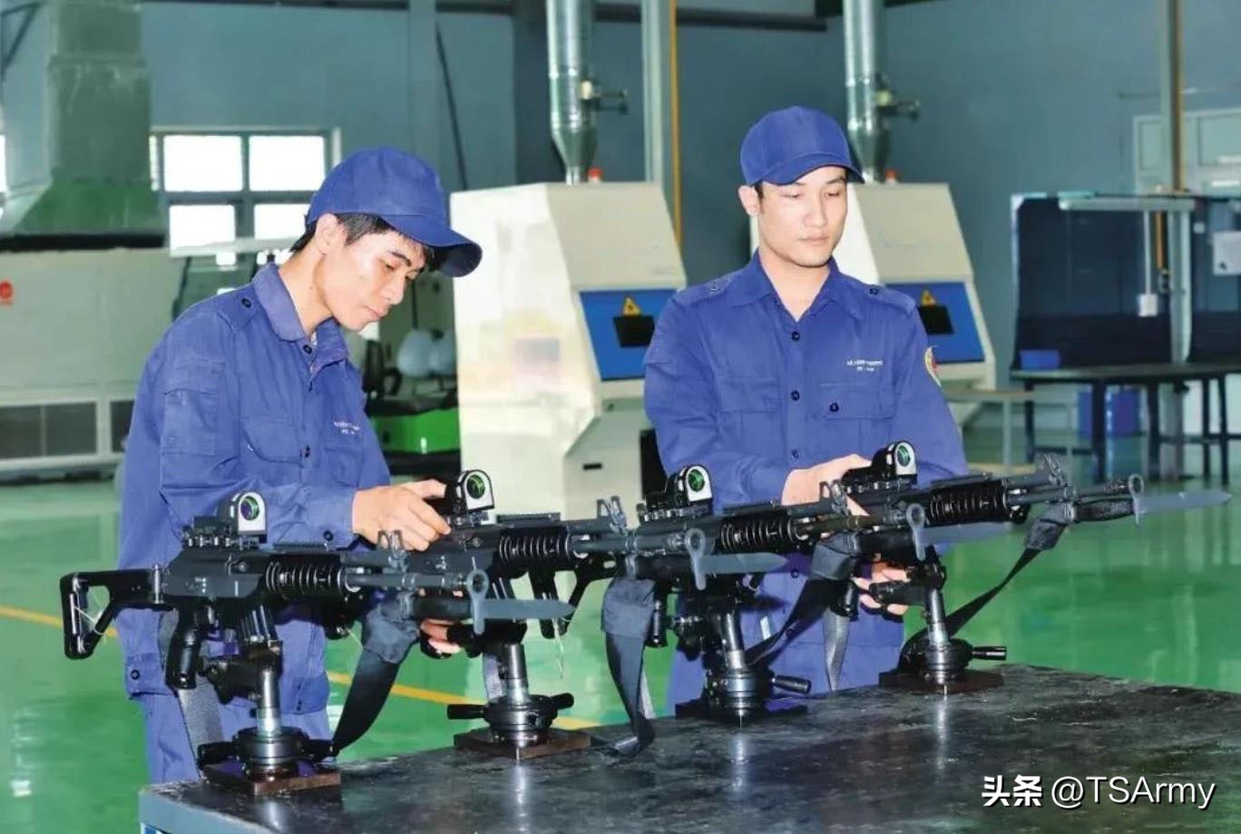 Vietnam's localized STV gun family is actually a licensed Galil and a ...
