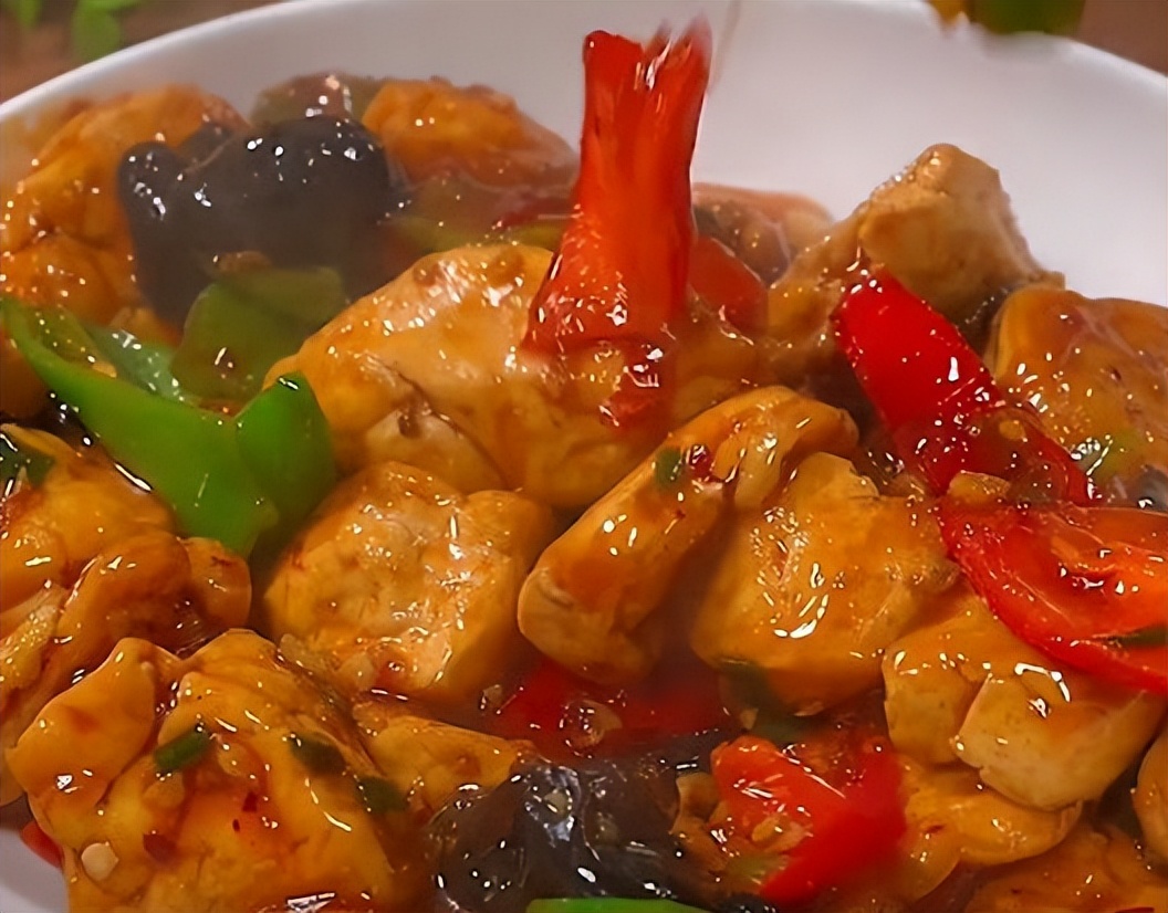 The fish-flavored tofu is soft, tender and delicious, fresh and ...