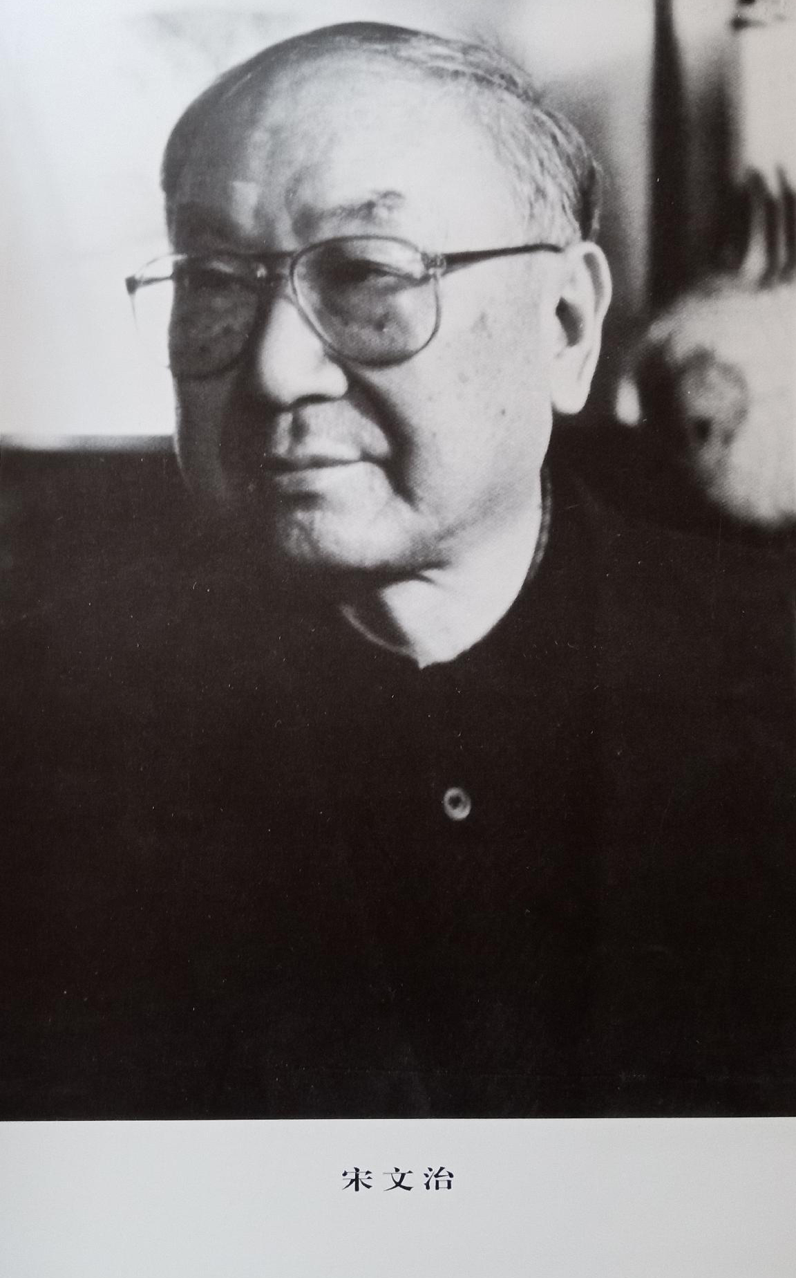 Illumination in the evening with green hills everywhere——A brief ...