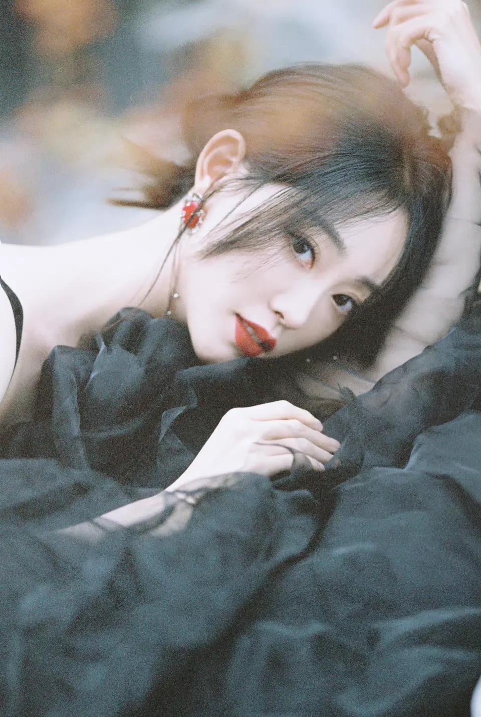 Rose Zhu Xudan - iNEWS