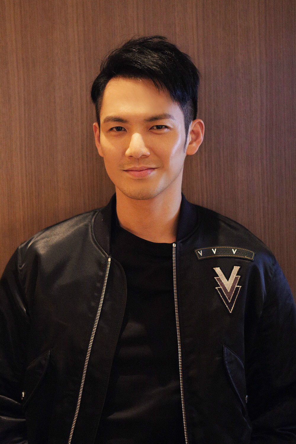 China's most popular TV drama male star - iNEWS