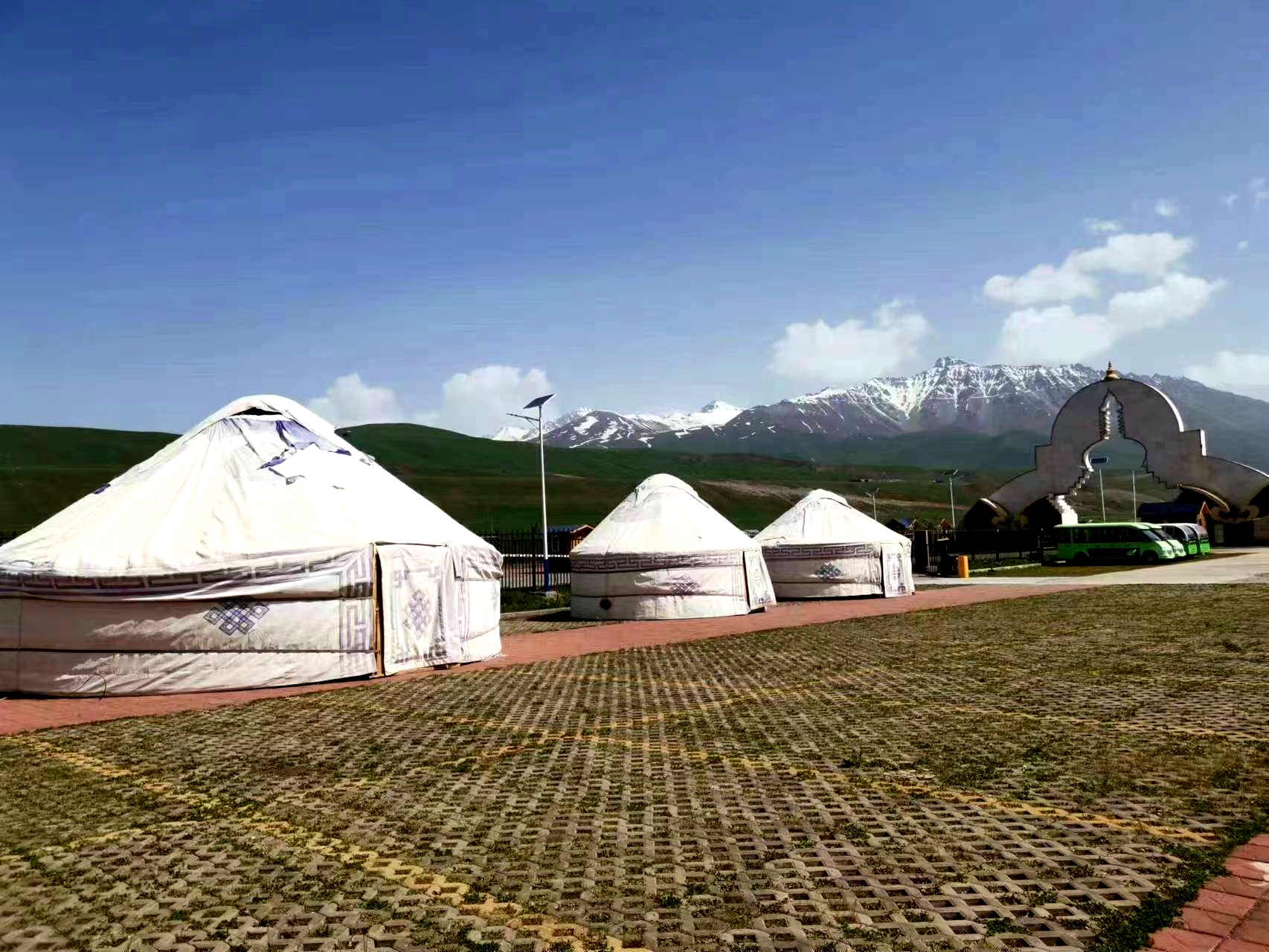 Journey to the Secret Lands of the Western Regions 4: Walking on ...