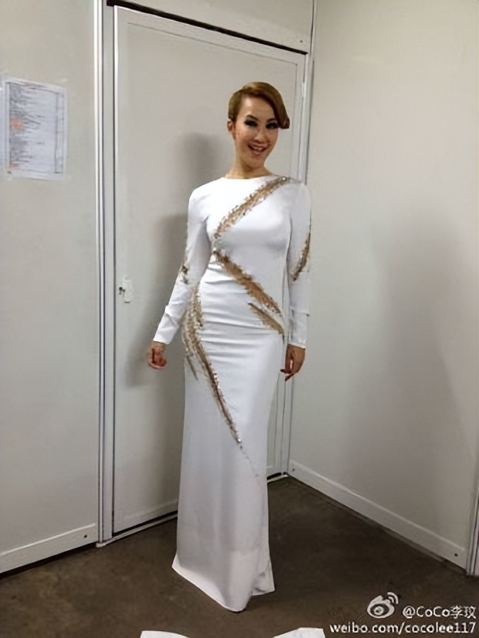 Coco Lee's posthumous photos are exposed! 2 sisters jointly choose "her favorite": smiling like ...