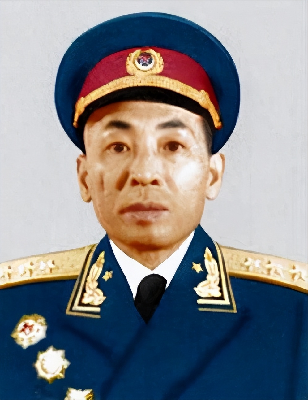 The founding general Ye Fei was betrayed by the traitors, the spy fired ...