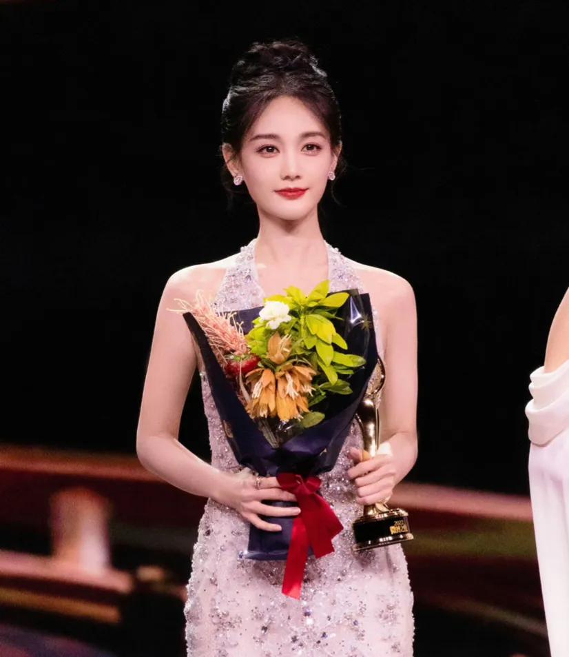 Li Yitong is so cured - iMedia