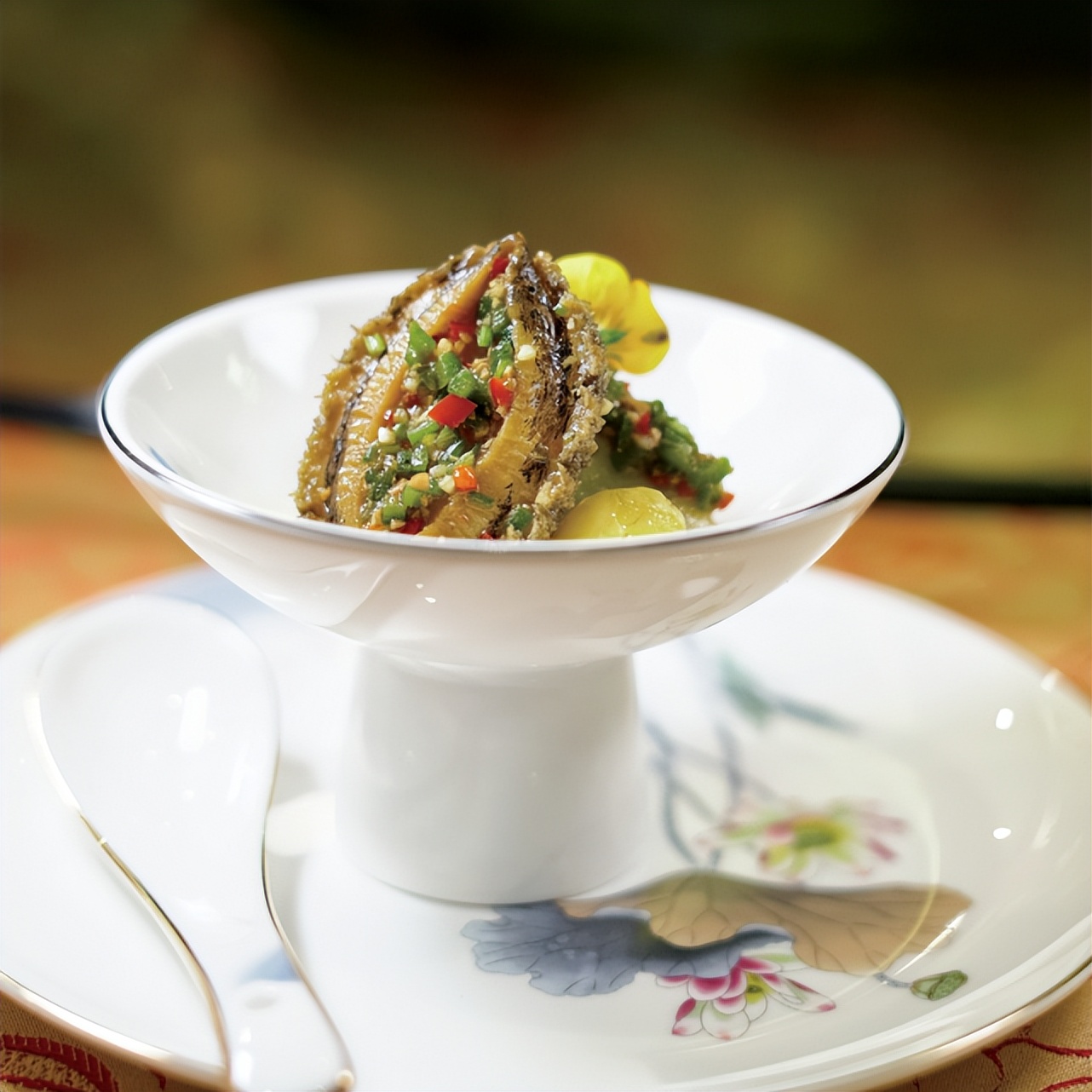 "Eat" with your phone first. 14 delicious dishes~ Abalone mixed with ...