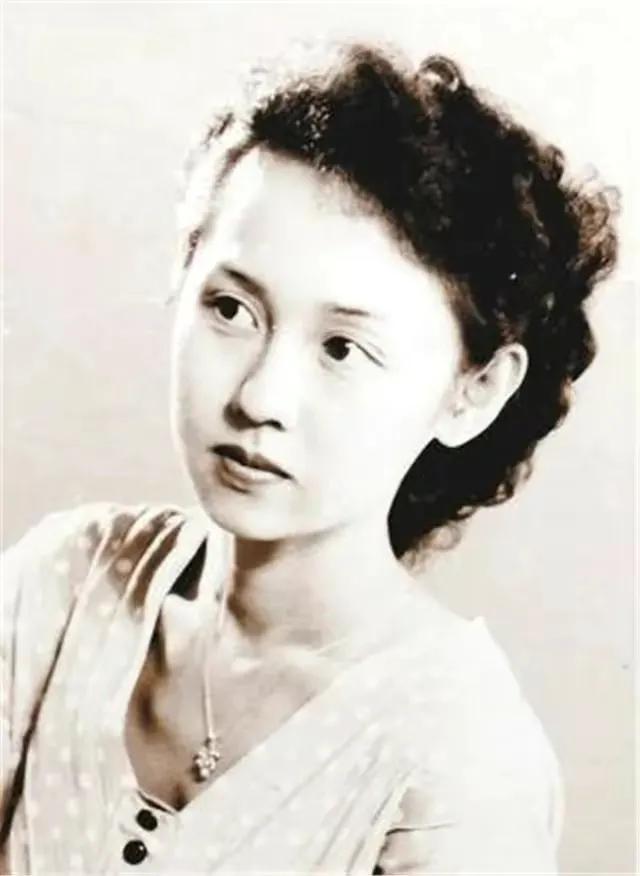 Liming Hui: At the age of 19, he was pursued by the prince, and spent ...