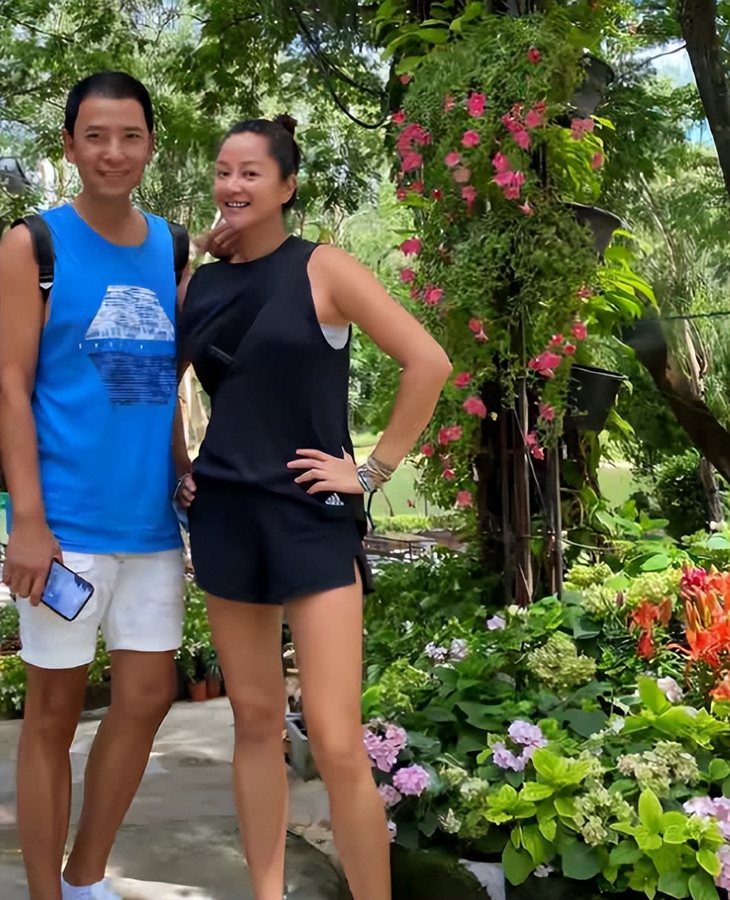 Qu Ying and Dai Jun met in Thailand, and their intimate photos were ...