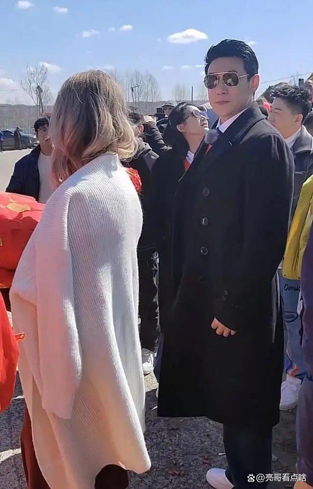 Lu Yi, Bao Lei and his wife helped the Internet celebrity wedding ...