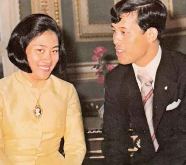 The original wife of the King of Thailand won a new title, with the ...