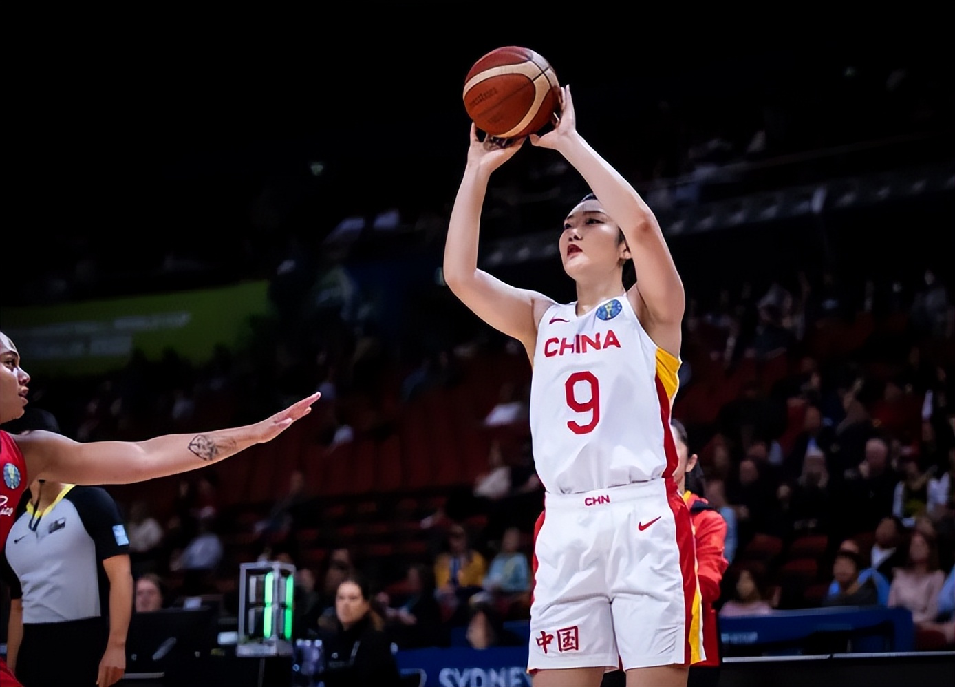 Controversy, 18 hours later, there are still people spraying Li Meng ...